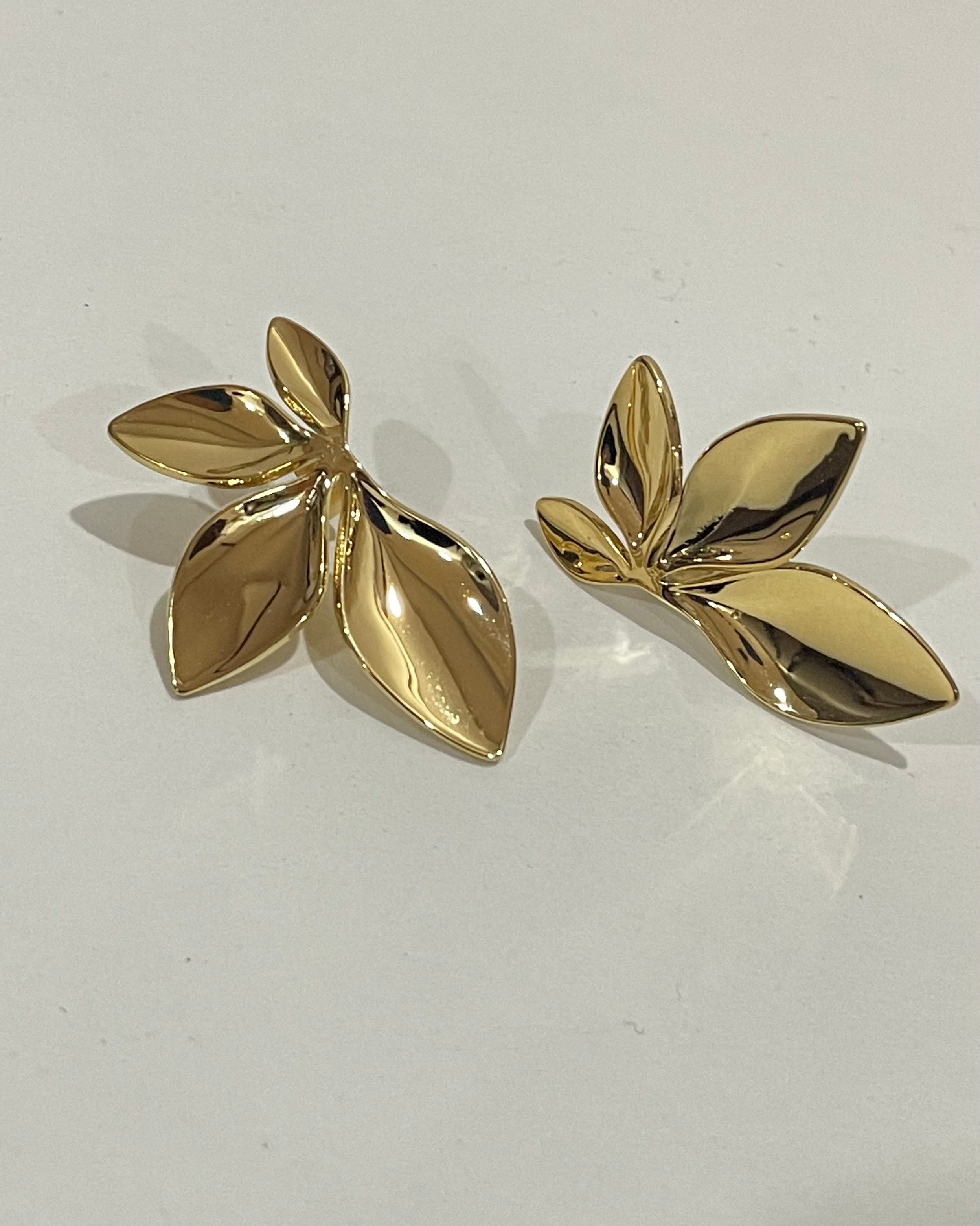 Marina Studs – GenZ Lifestyle