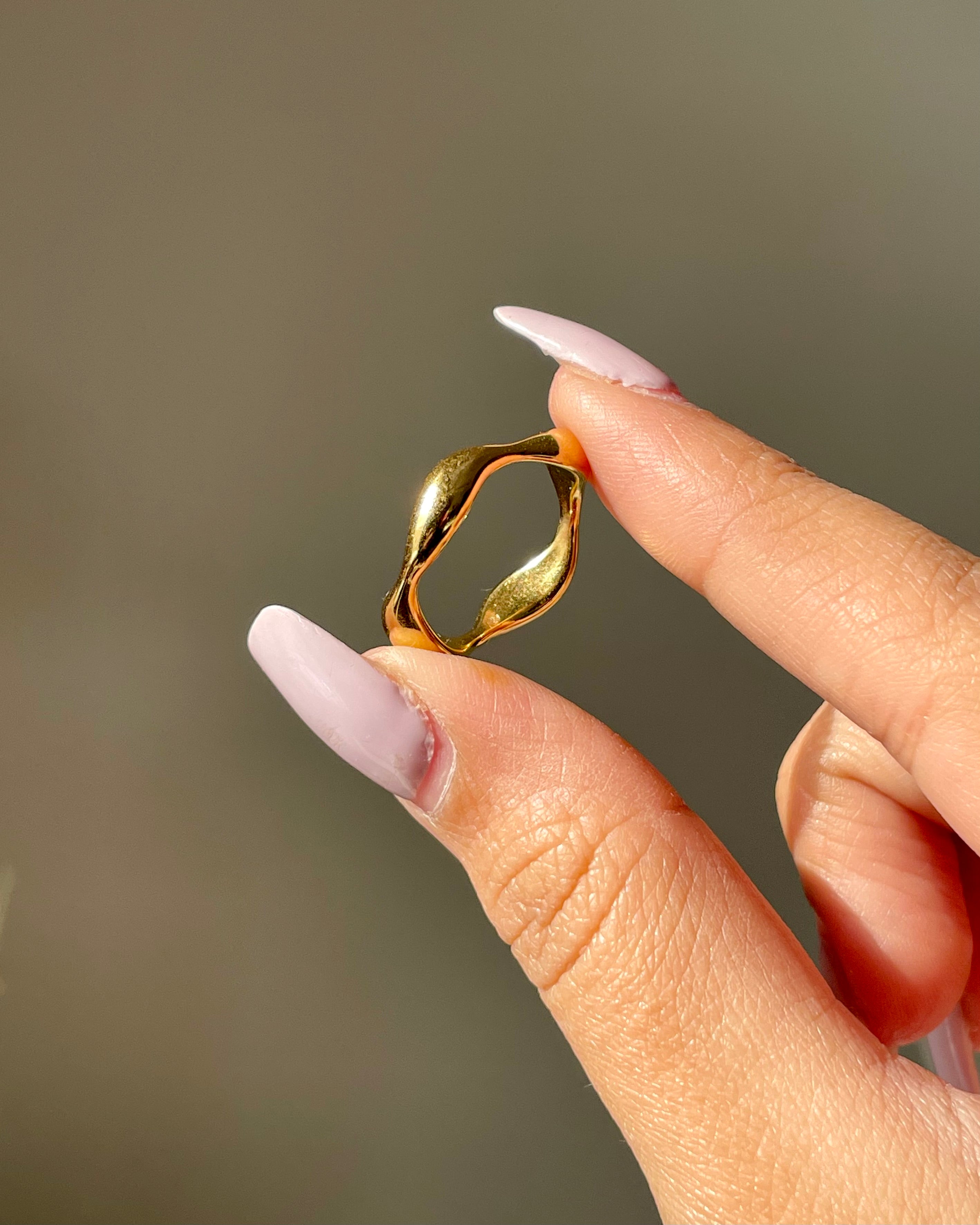 Donna Ring – GenZ Lifestyle